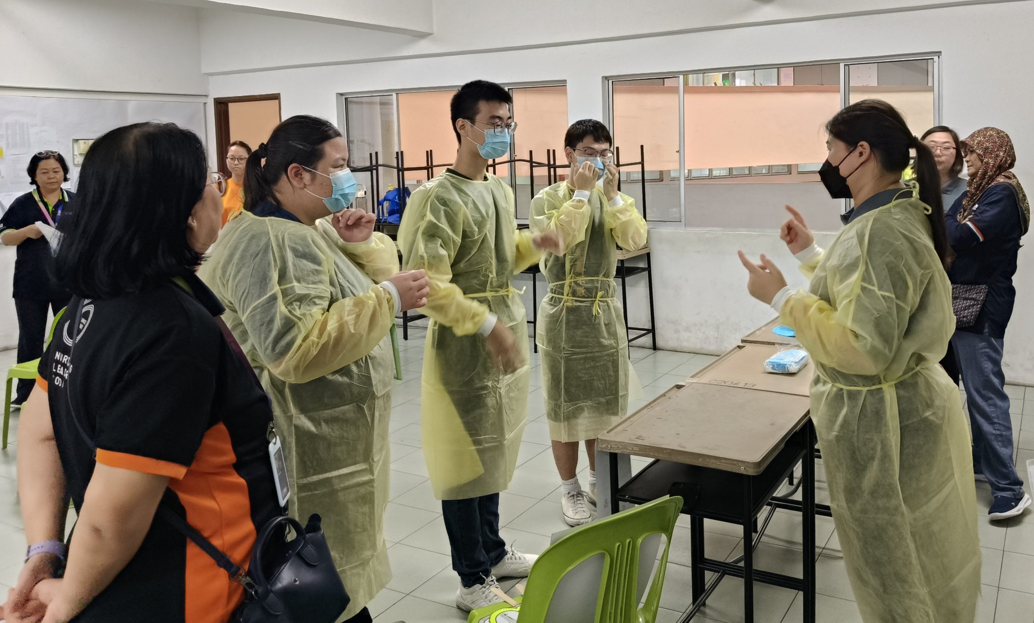 Inspiring Future Nurses: IMU and Kwang Hua Private High School Host ...